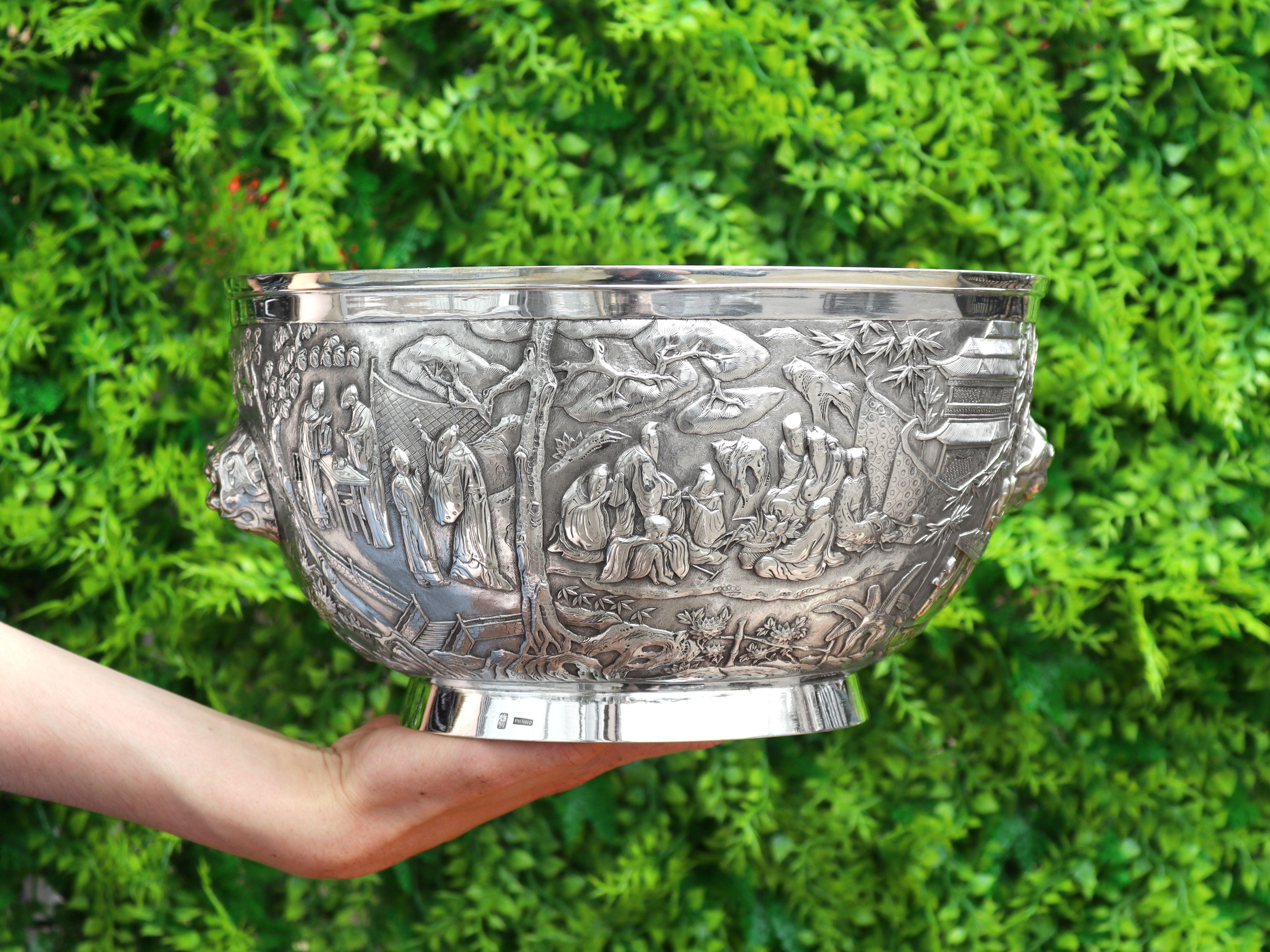 Luen Wo Antique Chinese Export Silver Bowl, circa 1900 at 1stDibs