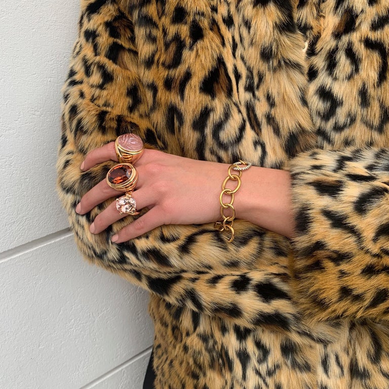 Lug Bracelet in 22 Carat Yellow Gold, 167 Internally Flawless Diamonds ...