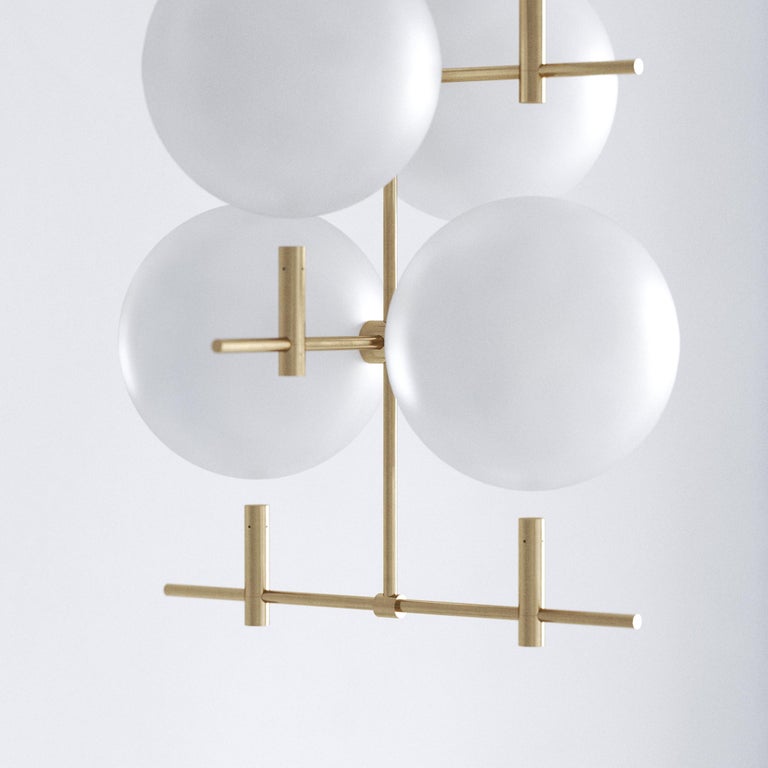 Luna Luminaire / Chandelier Vertical II04 in Gold For Sale at 1stDibs