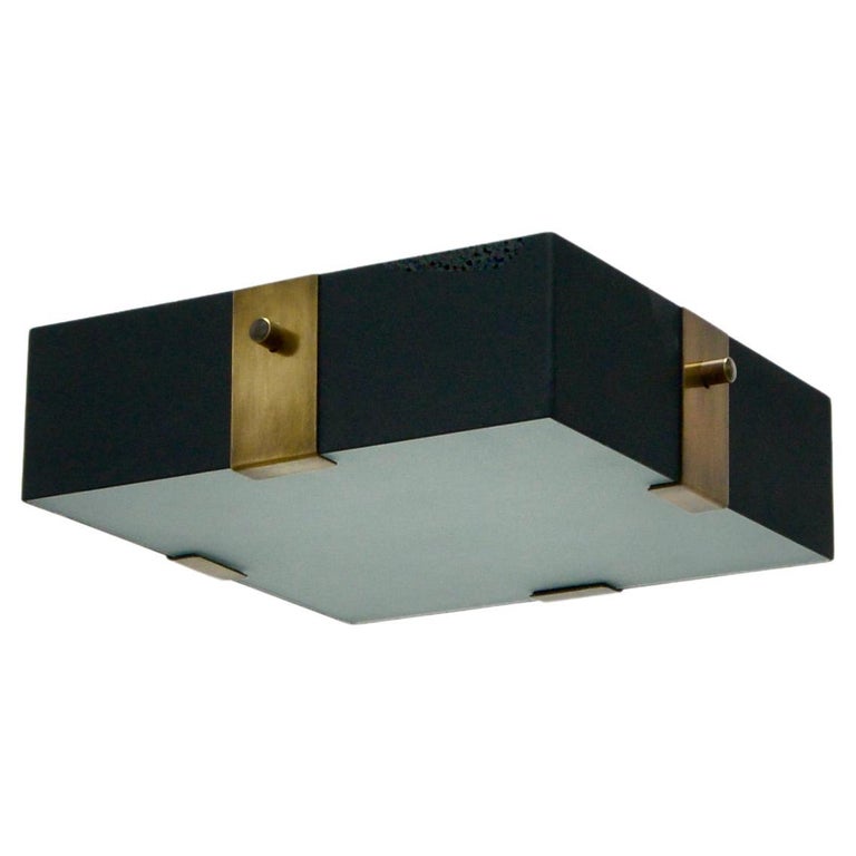 LUsquare SM FM En vente sur 1stDibs