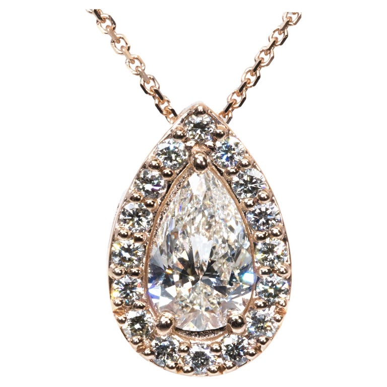 Luxurious 0.80 ct Natural Pear Shape Halo Diamond Pendant with Chain ...