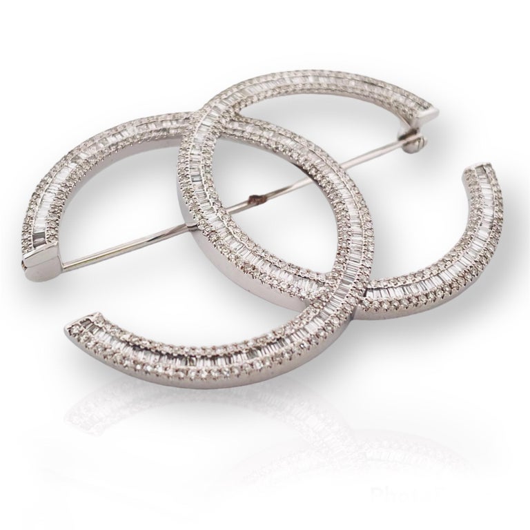 Luxurious 14k White Gold Double CC Diamond Brooch For Sale at 1stDibs