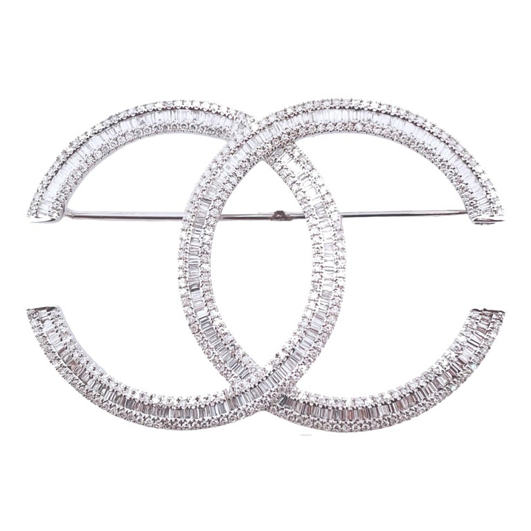 Luxurious 14k White Gold Double CC Diamond Brooch For Sale at 1stDibs