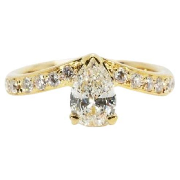 Luxurious 18K Yellow Gold Pave Ring with 0.67 Ct Pear Natural Diamonds ...