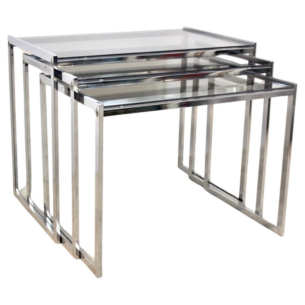 Luxurious set of Howard Miller Nesting Tables at 1stDibs
