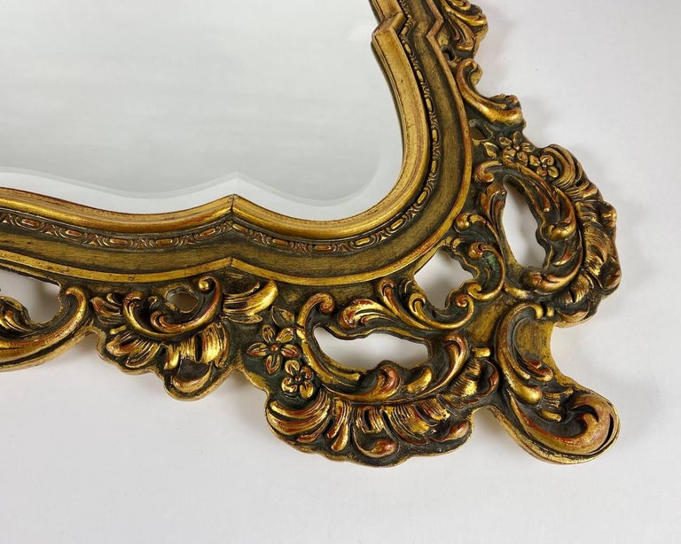 Luxurious Wall Mirror in Wooden Carved Frame Vintage Framed Wall Mirror ...