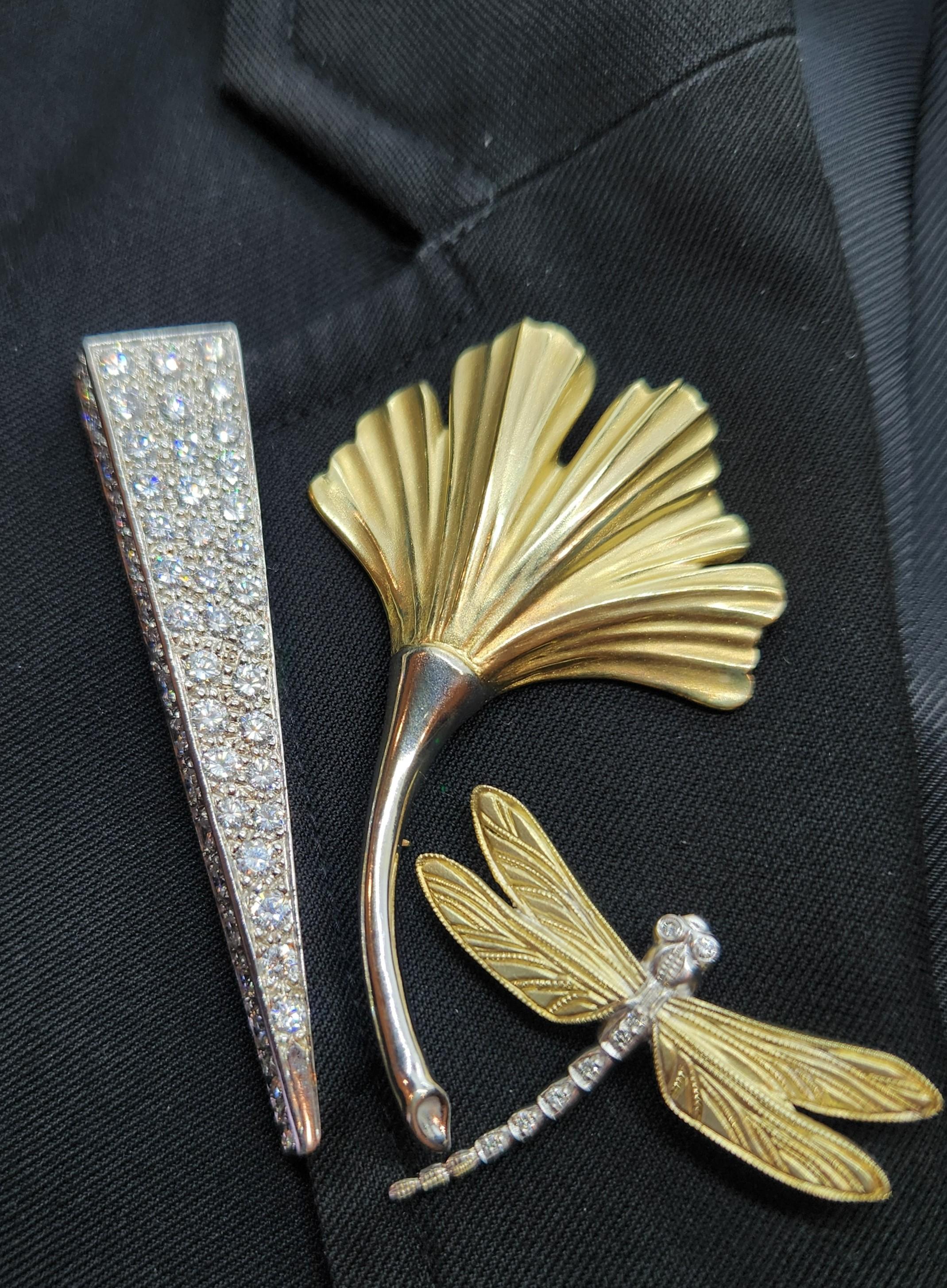 Luxury Lapel Pin Award Winning Design with 6 Carat Total Weight in ...