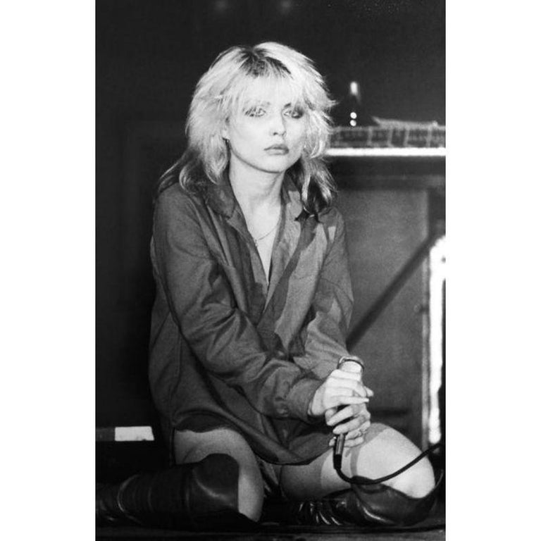 Lynn Goldsmith - Debbie Harry Performance 1977 For Sale at 1stDibs