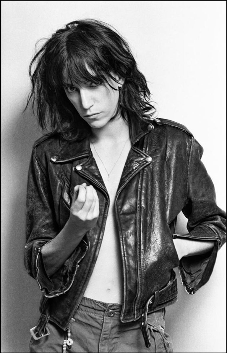 Lynn Goldsmith - Patti Smith, New York City 1976 For Sale at 1stDibs