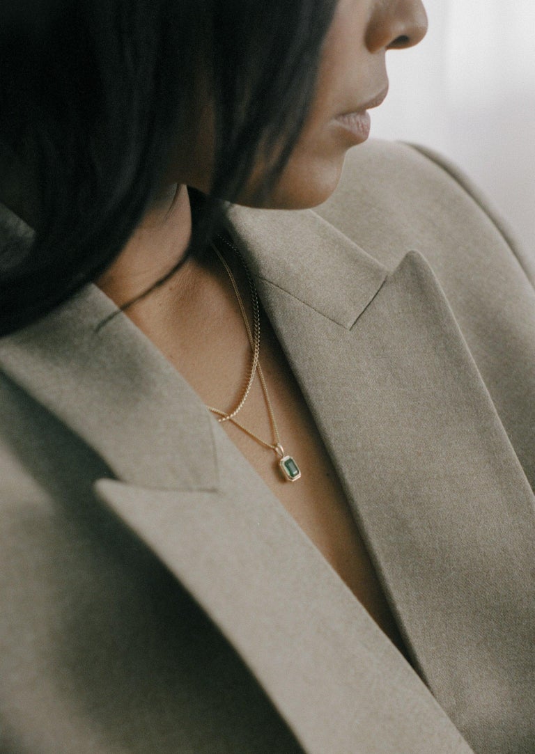 Lyra Baguette Pendant III - Emerald 1cw For Sale at 1stDibs