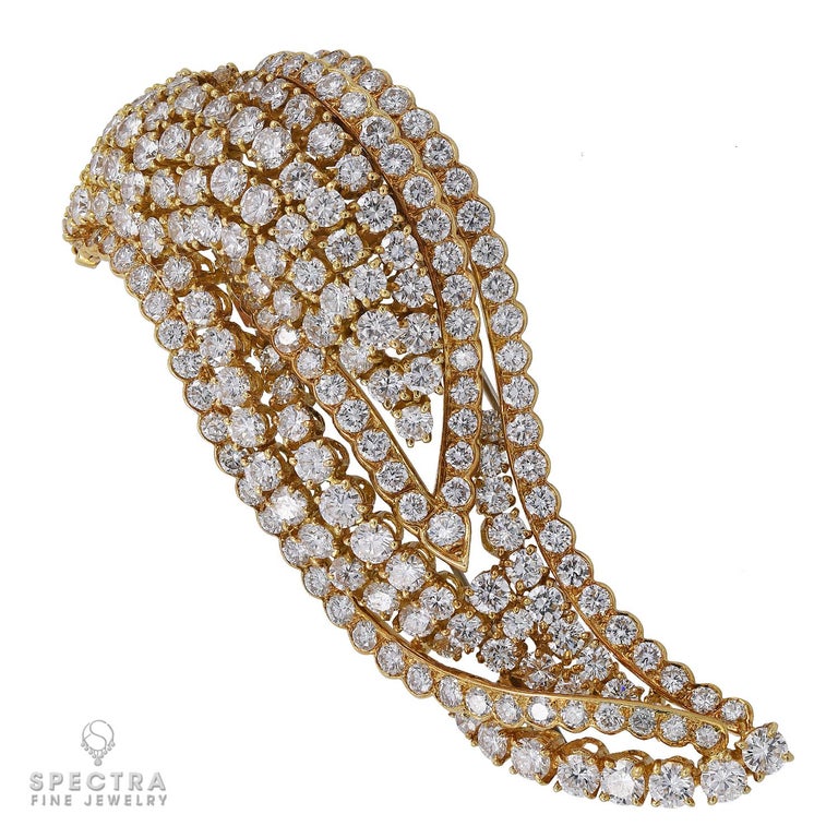 M. Gérard Diamond Pendant Necklace / Brooch For Sale at 1stDibs