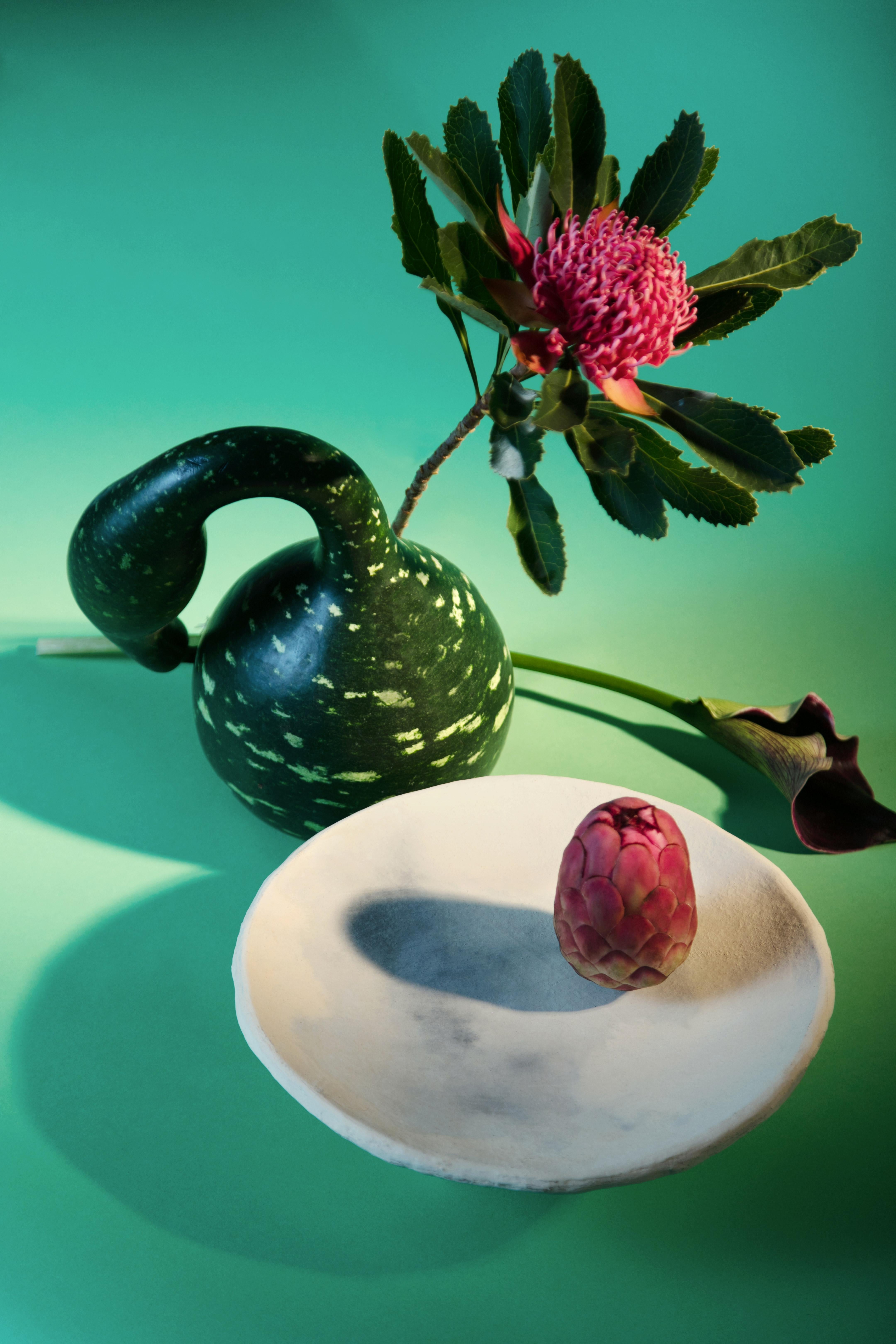 White contemporary Fruit Plate Made of Clay and Natural Pigments ...