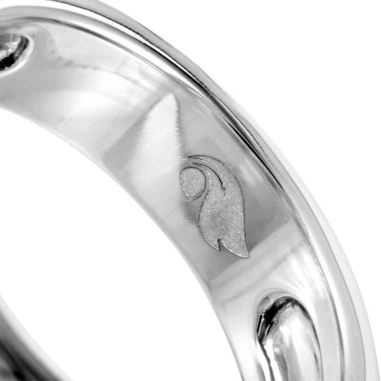 Magerit Vitral 18 Karat White Gold Wedding Band Ring For Sale at 1stDibs