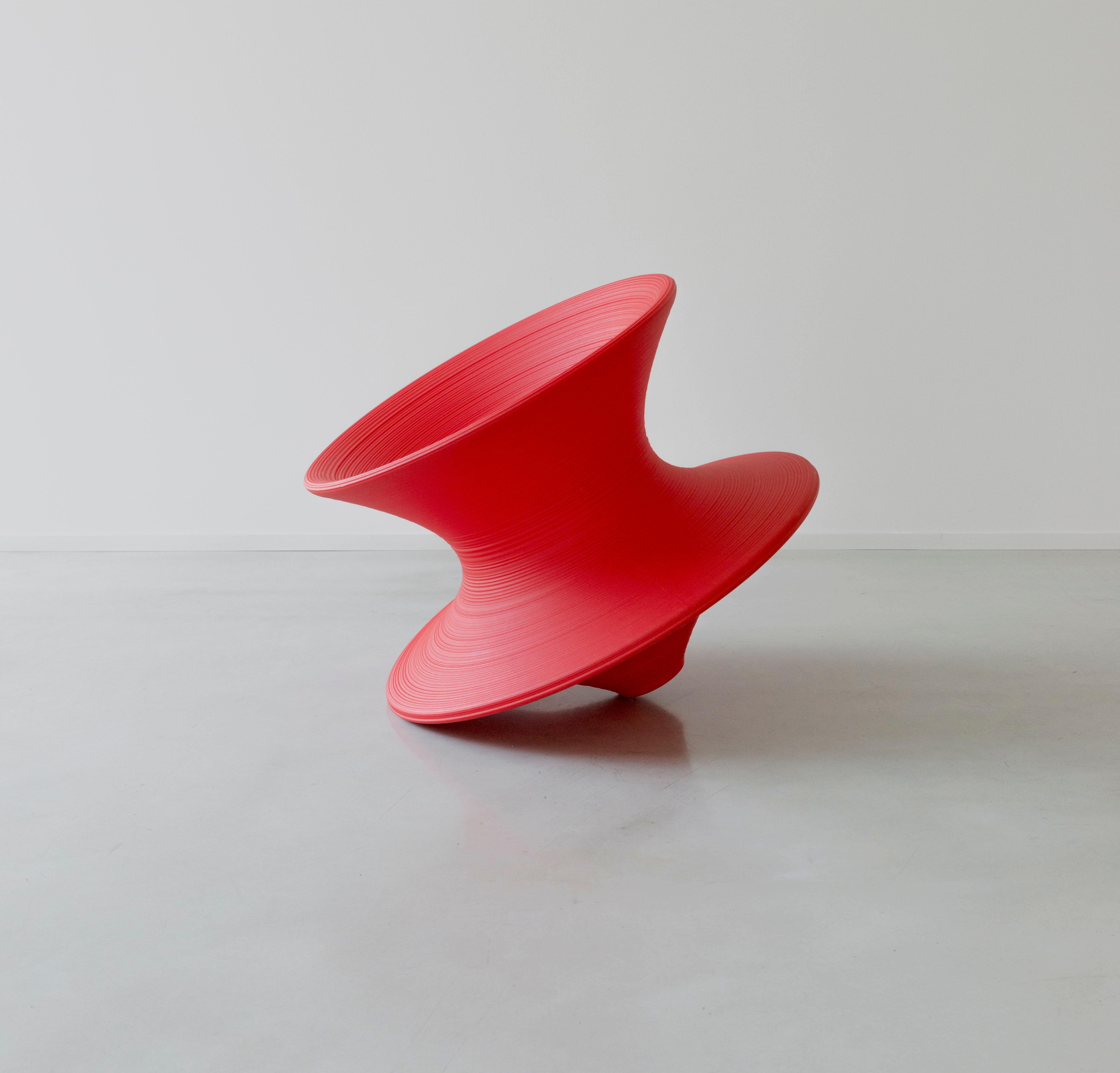 Magis - SPUN Chair - Design Thomas Heatherwick - Red For Sale at 1stDibs