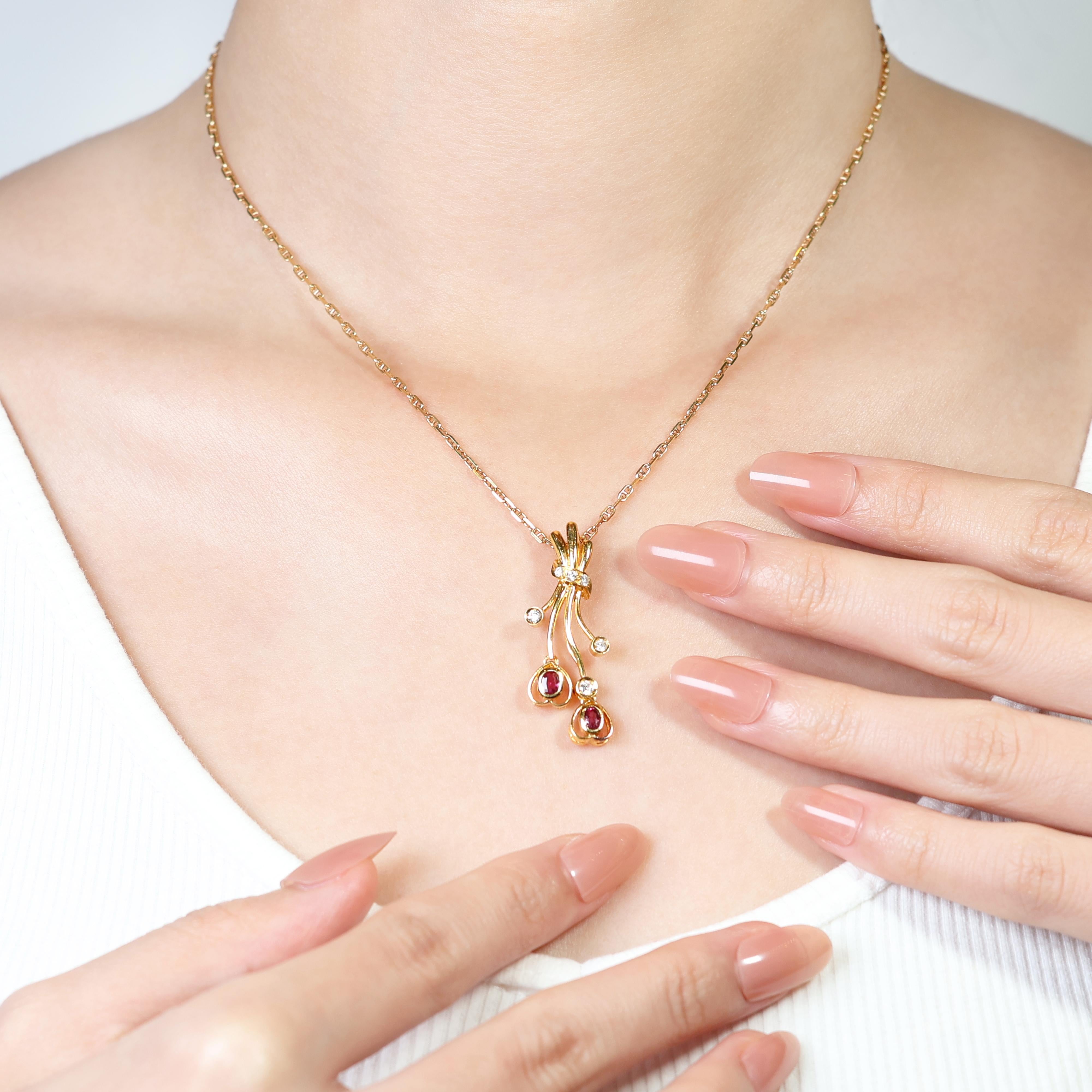 Magnificent 0.22ct Garnets with Side Diamonds in 18K Yellow Gold ...