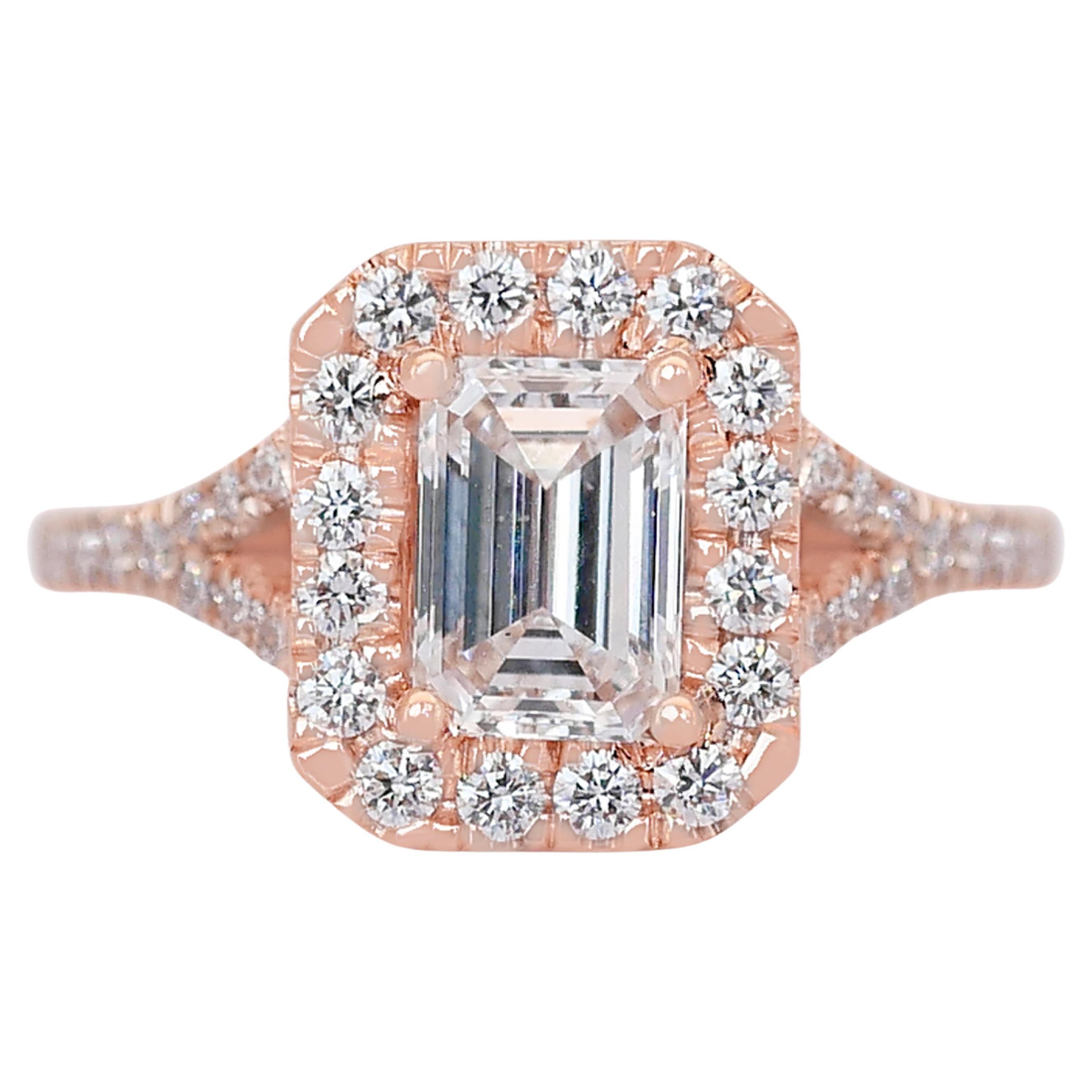 Magnificent 1.33ct Diamonds Halo Ring in 18k Rose Gold - GIA Certified For Sale at 1stDibs