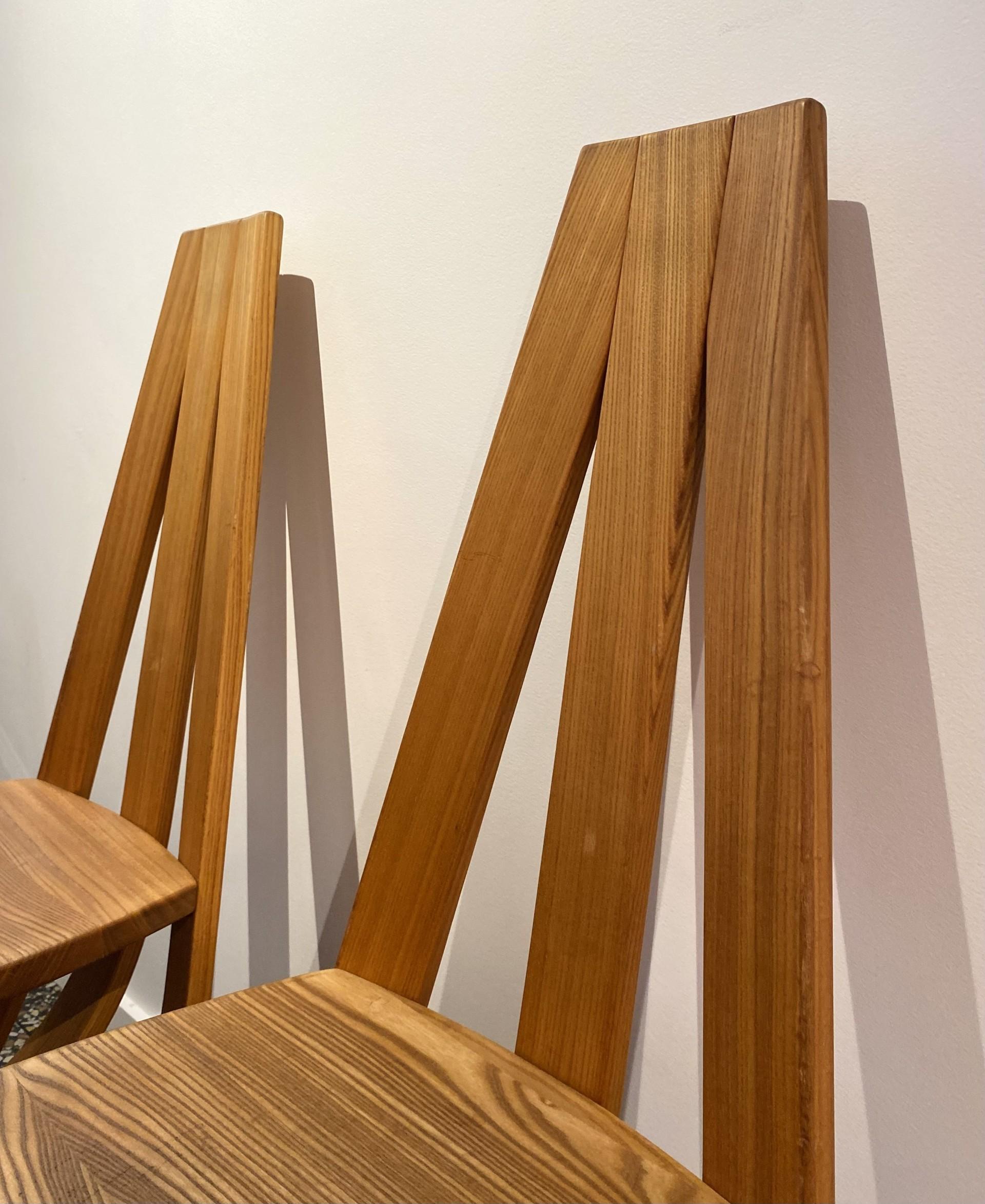 Magnificent series of 6 dining chairs designed in curved solid elm ...