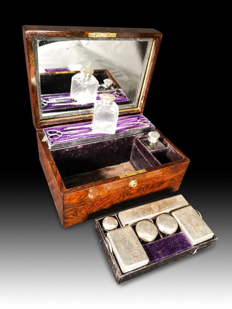 Magnificent Victorian 19th Century Toilet Box For Sale at 1stDibs