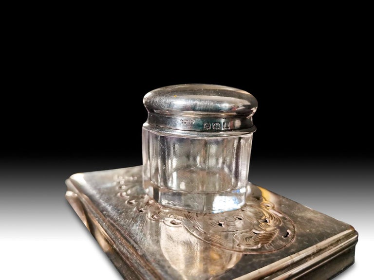 Magnificent Victorian 19th Century Toilet Box For Sale at 1stDibs