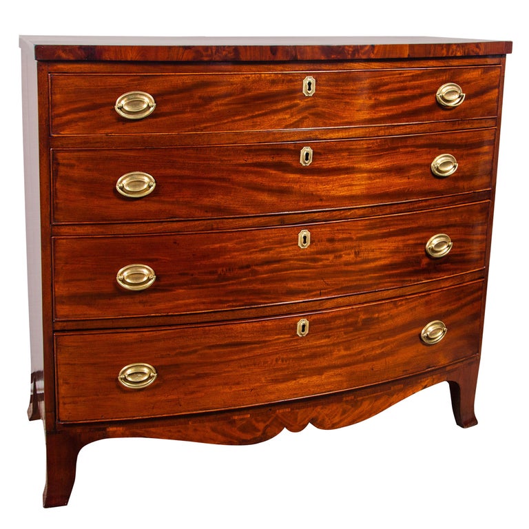 Mahogany Chest For Sale at 1stDibs