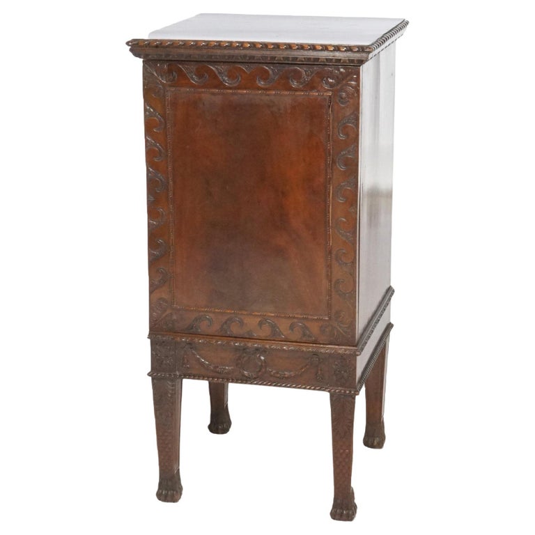 Mahagoni-Silber-Kommode mit sieben Innenschubladen, um 1920 im Angebot ...