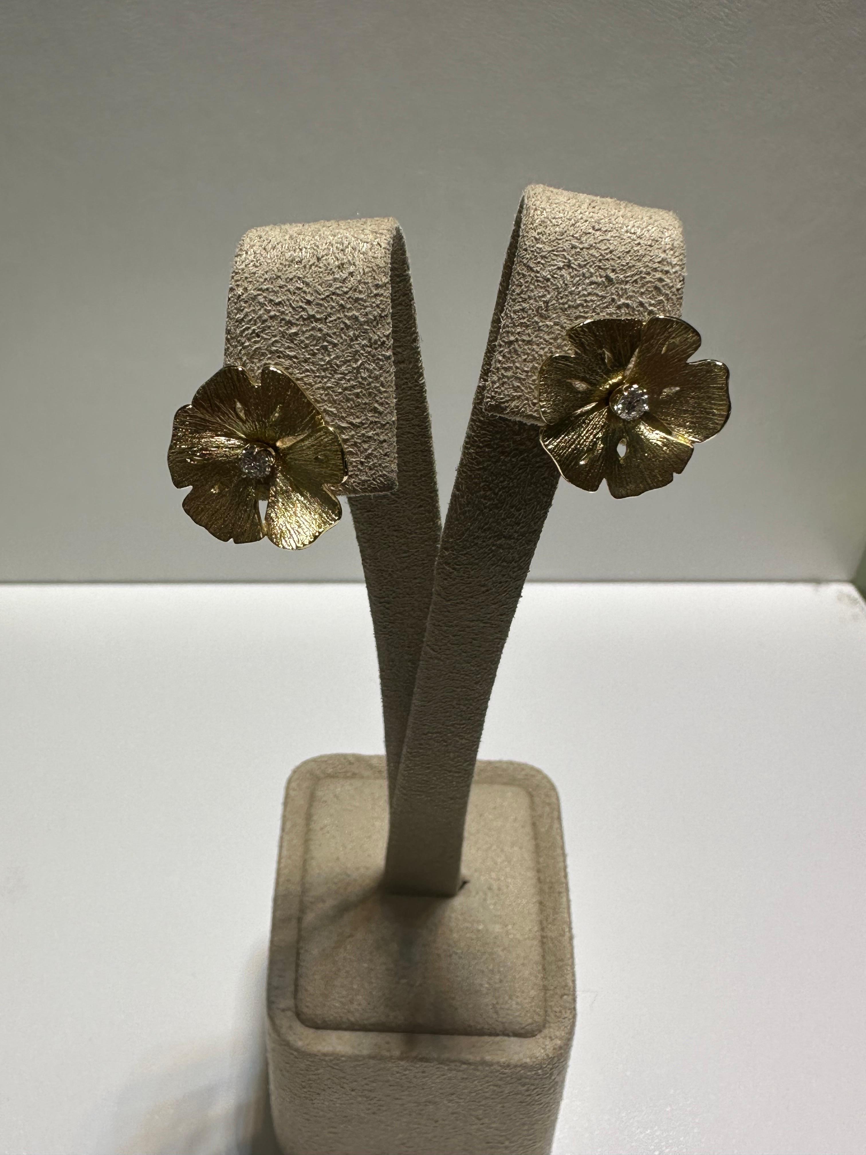 Maison Vever Ginkgo Flowers Earring Small Model For Sale at 1stDibs