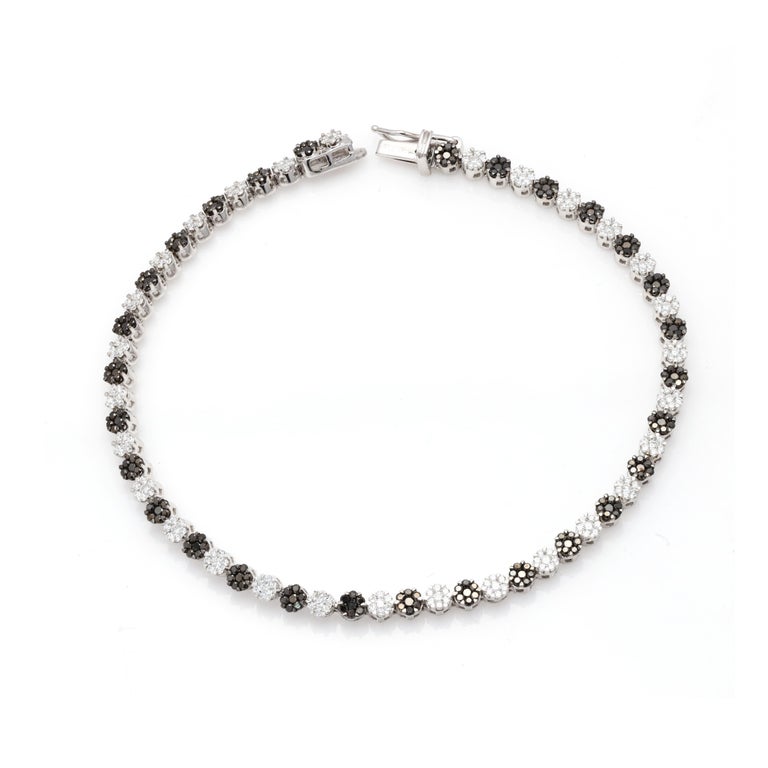 Majestic Fine Diamond Tennis Bracelet Encrusted In 18k Solid White Gold