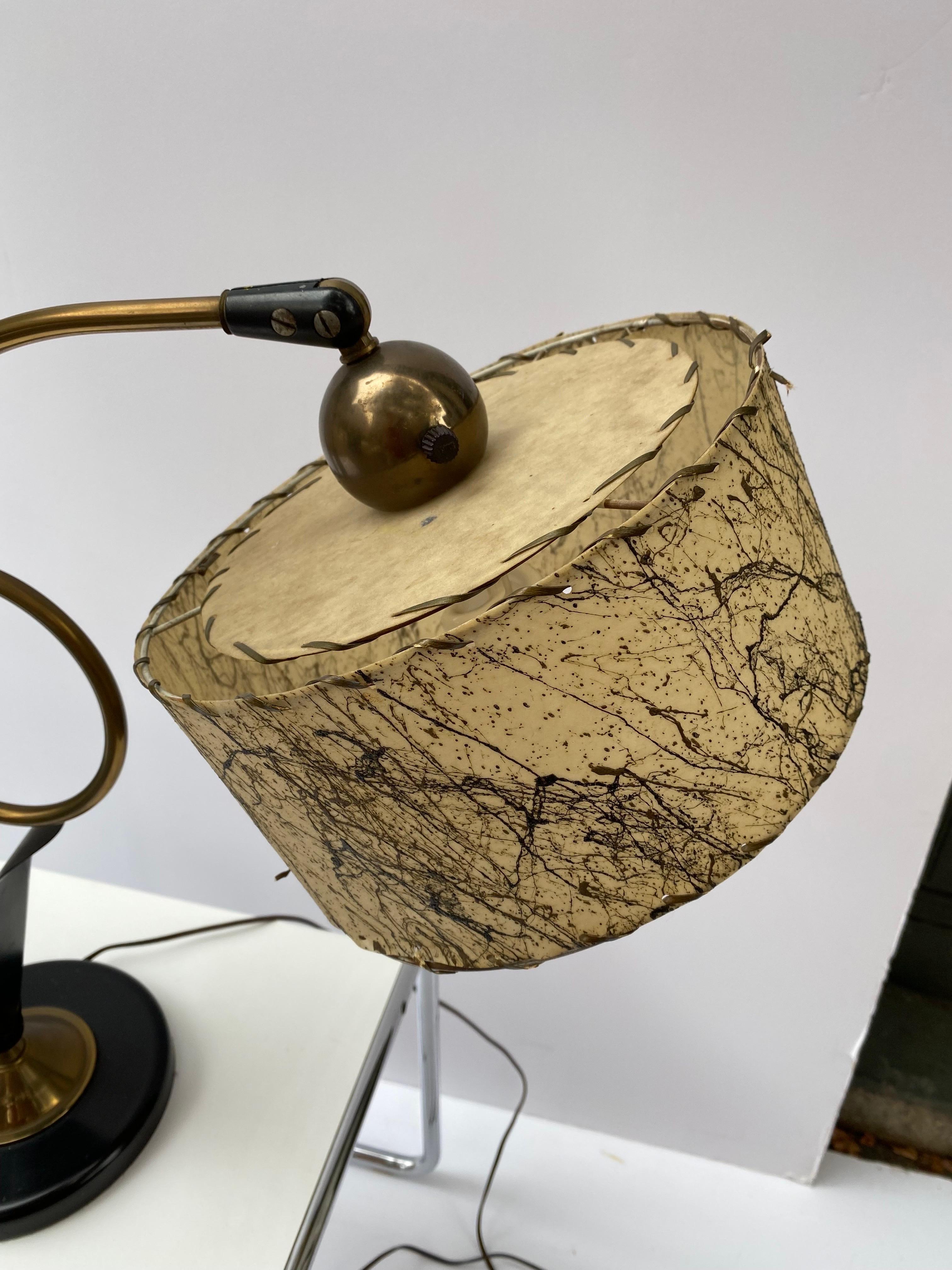 Majestic Lamp Company 50’s Table Lamp with 2 fiberglass shades at 1stDibs