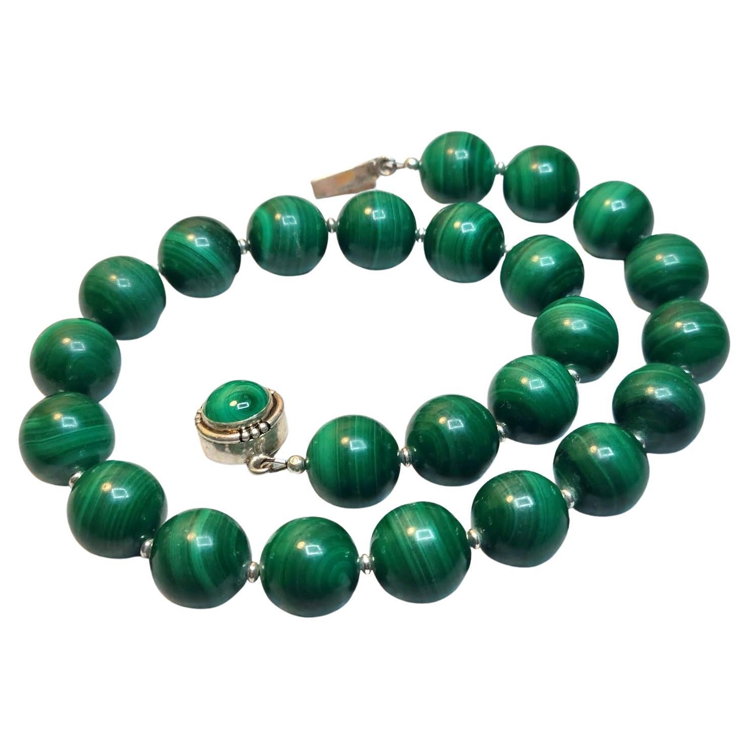 Malachite Necklace with Malachite Clasp For Sale at 1stDibs