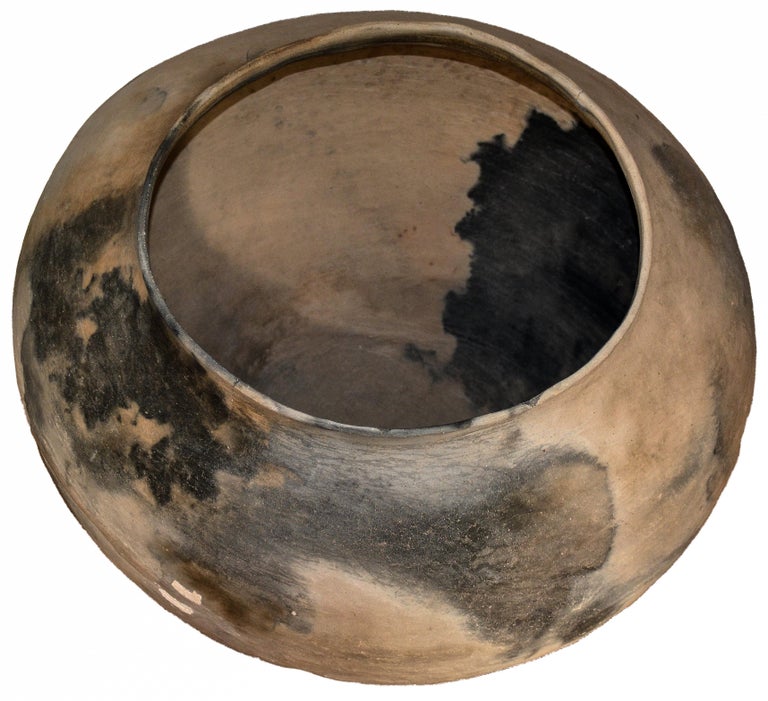 Mammoth Tarahumara Indian Beer Fermenting Pot with Exquisite Fire ...