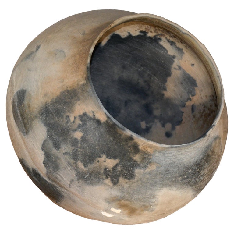 Mammoth Tarahumara Indian Beer Fermenting Pot with Exquisite Fire ...