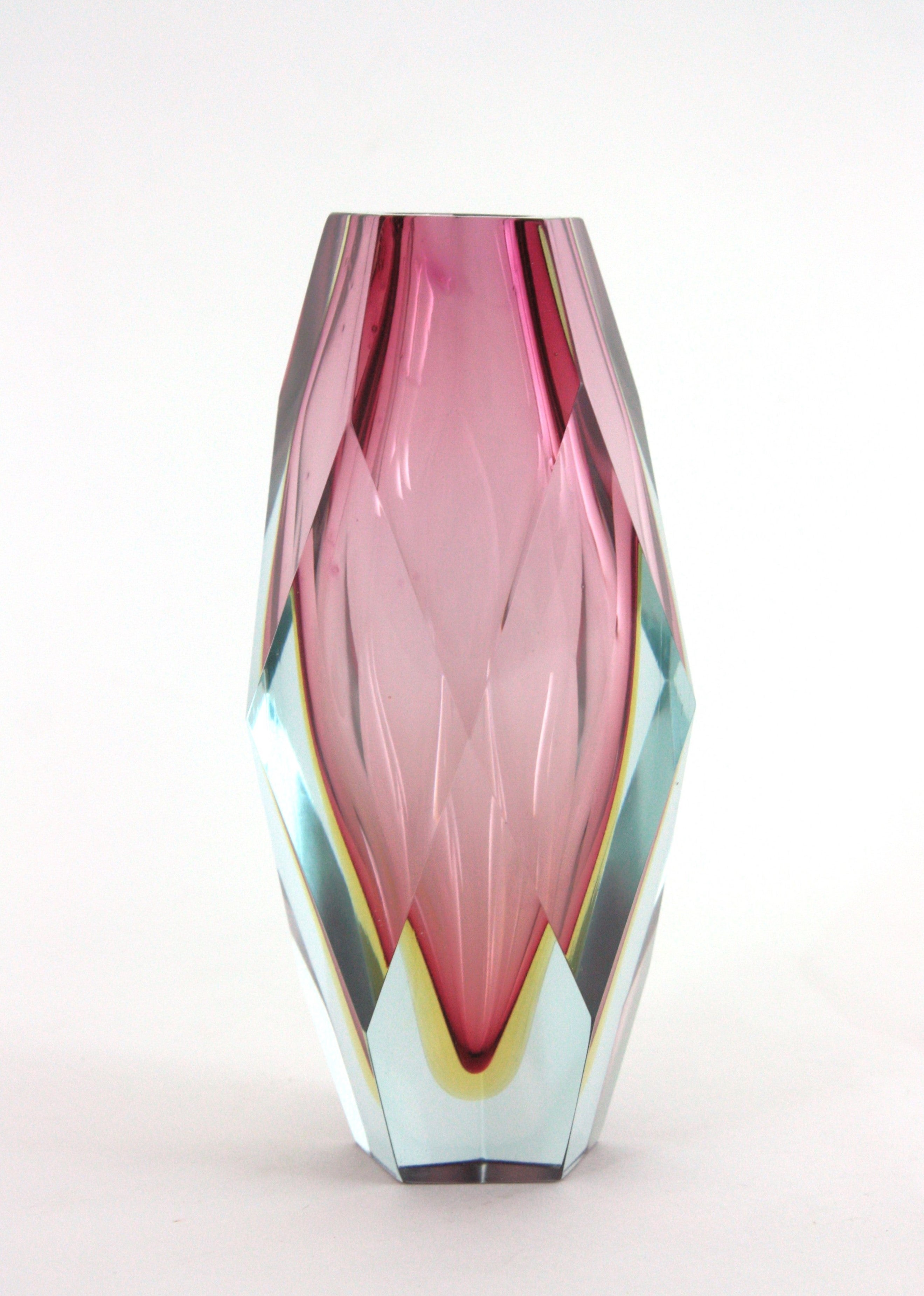 Art Glass Vases - 3,730 For Sale at 1stDibs | glass art vases, vase art ...