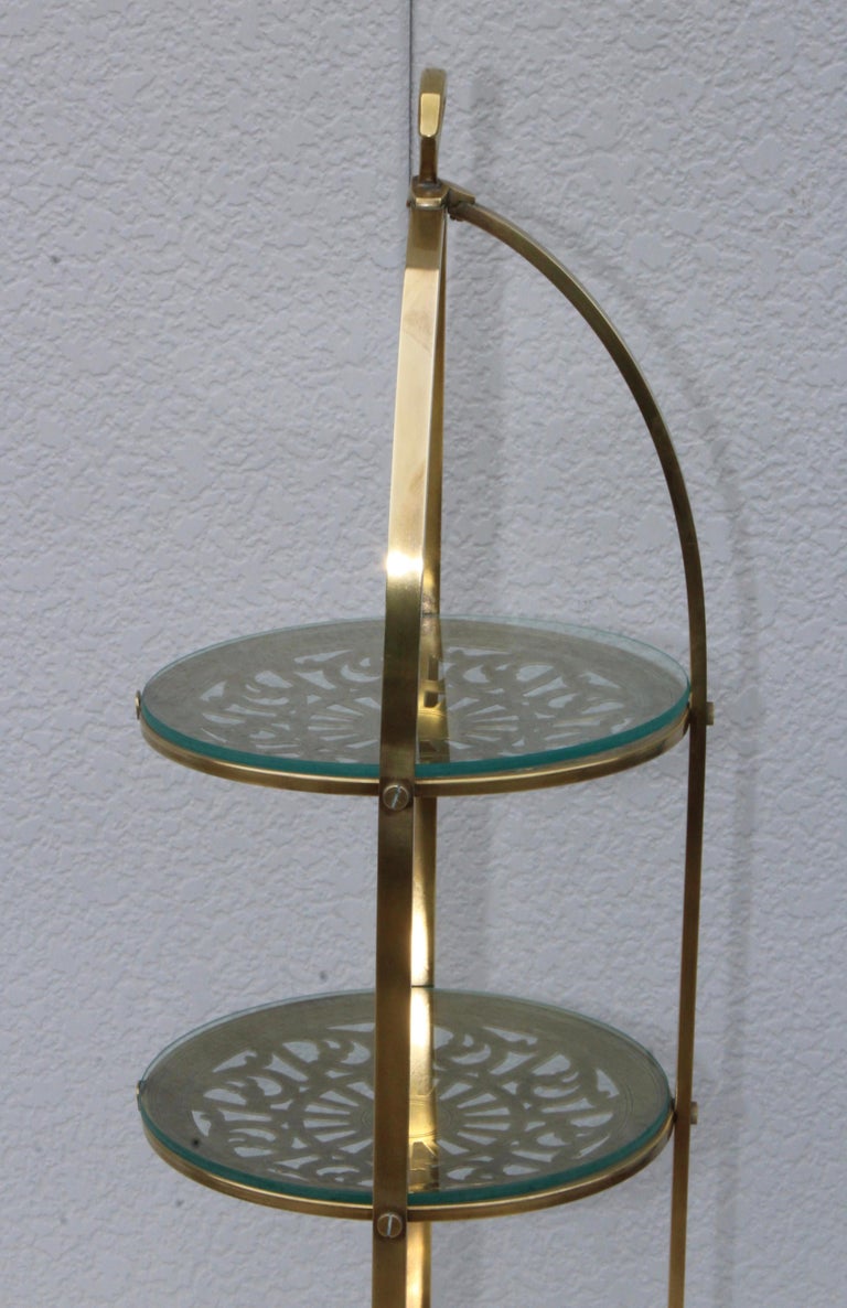 Manning Bowman Mid-Century Modern Brass Cake Stand For Sale at 1stDibs