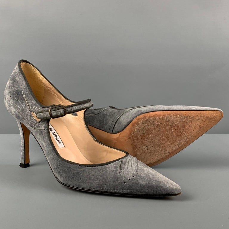 MANOLO BLAHNIK Size 7 Gray Suede Mary Jane Pumps For Sale at 1stDibs