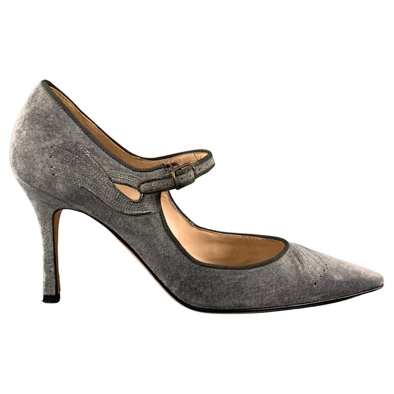MANOLO BLAHNIK Size 7 Gray Suede Mary Jane Pumps For Sale at 1stDibs