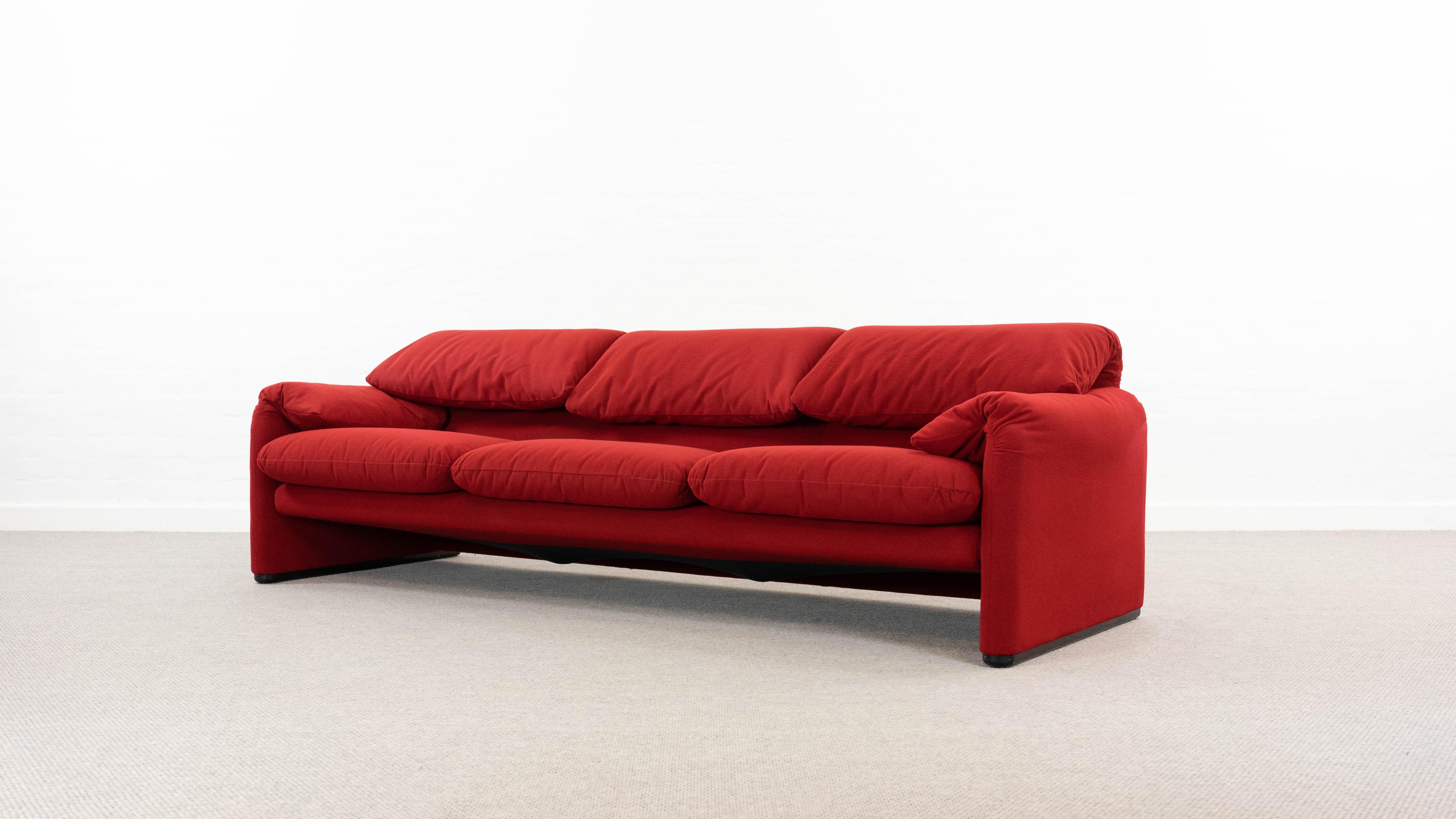 Maralunga 3-Seat Sofa in Red Fabrics by Vico Magistretti for Cassina ...