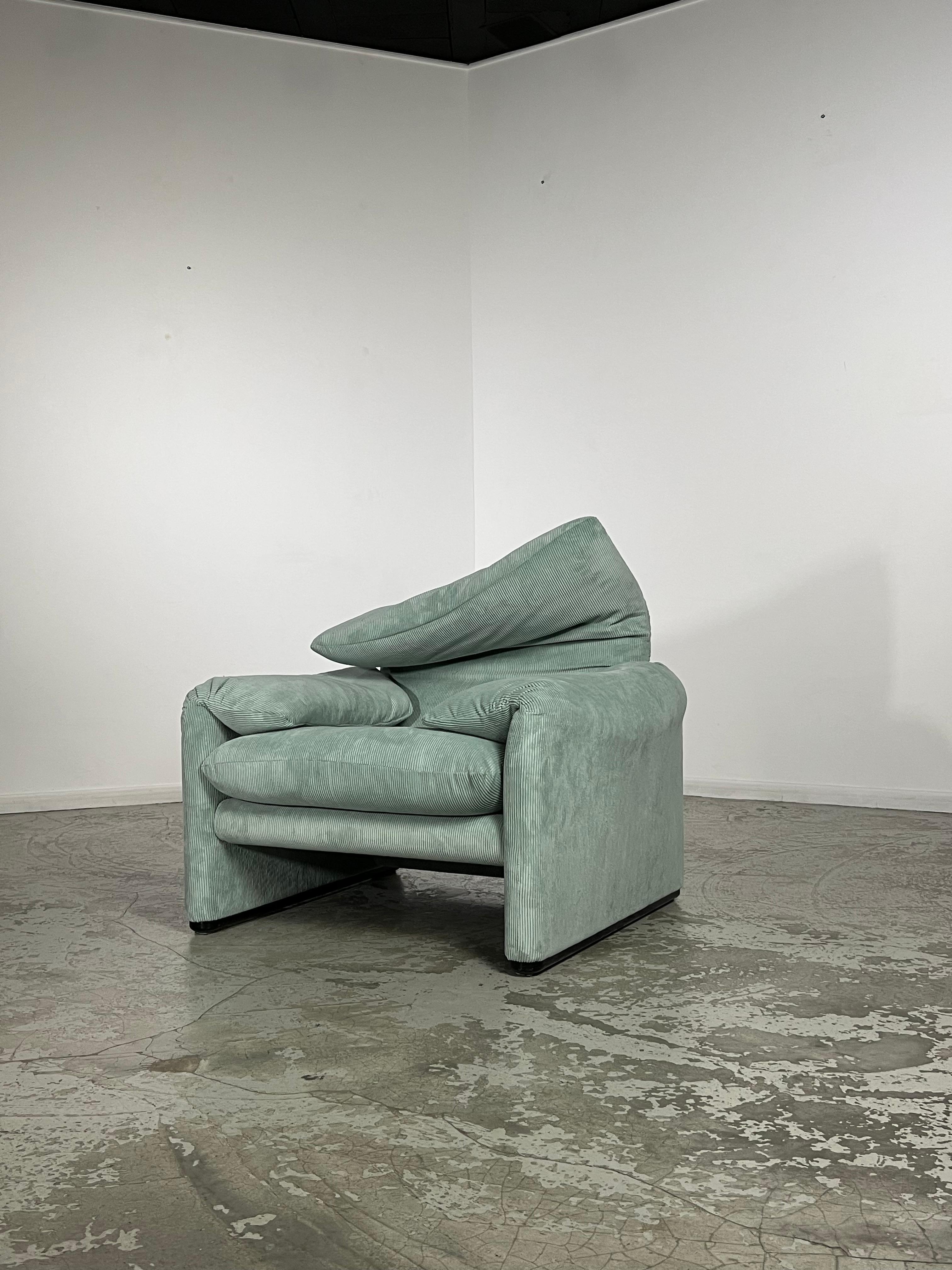 Maralunga Armchair by Vico Magistretti for Cassina, Italy, 1973 For ...