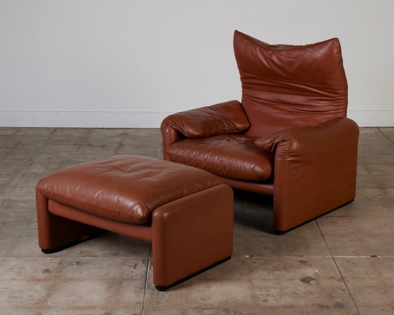 Maralunga Lounge Chair and Ottoman by Vico Magistretti for Cassina at ...
