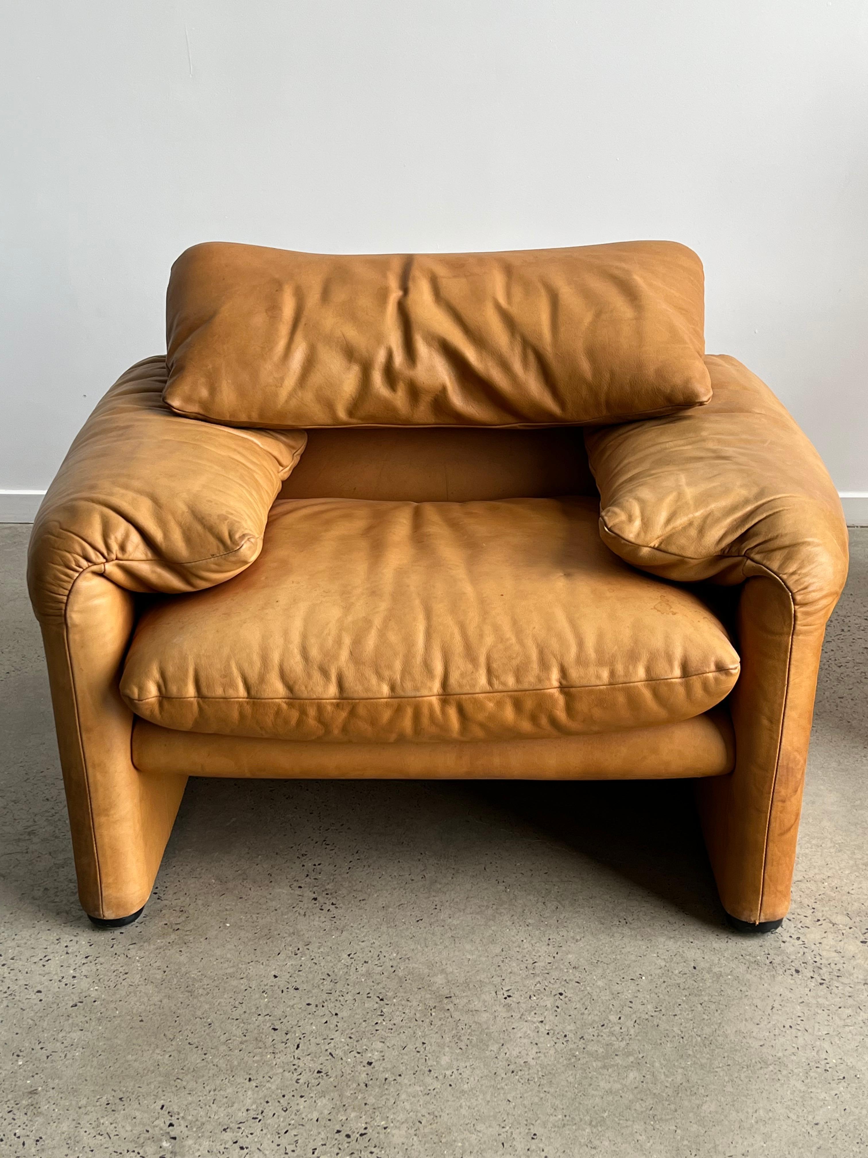 "Maralunga" Lounge Chair for Cassina Designed by Vico Magistretti Italy ...