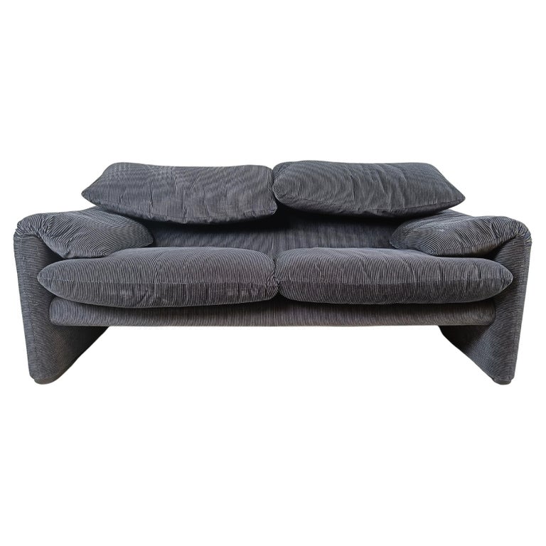 Maralunga Sofa by Vico Magistretti for Cassina For Sale at 1stDibs