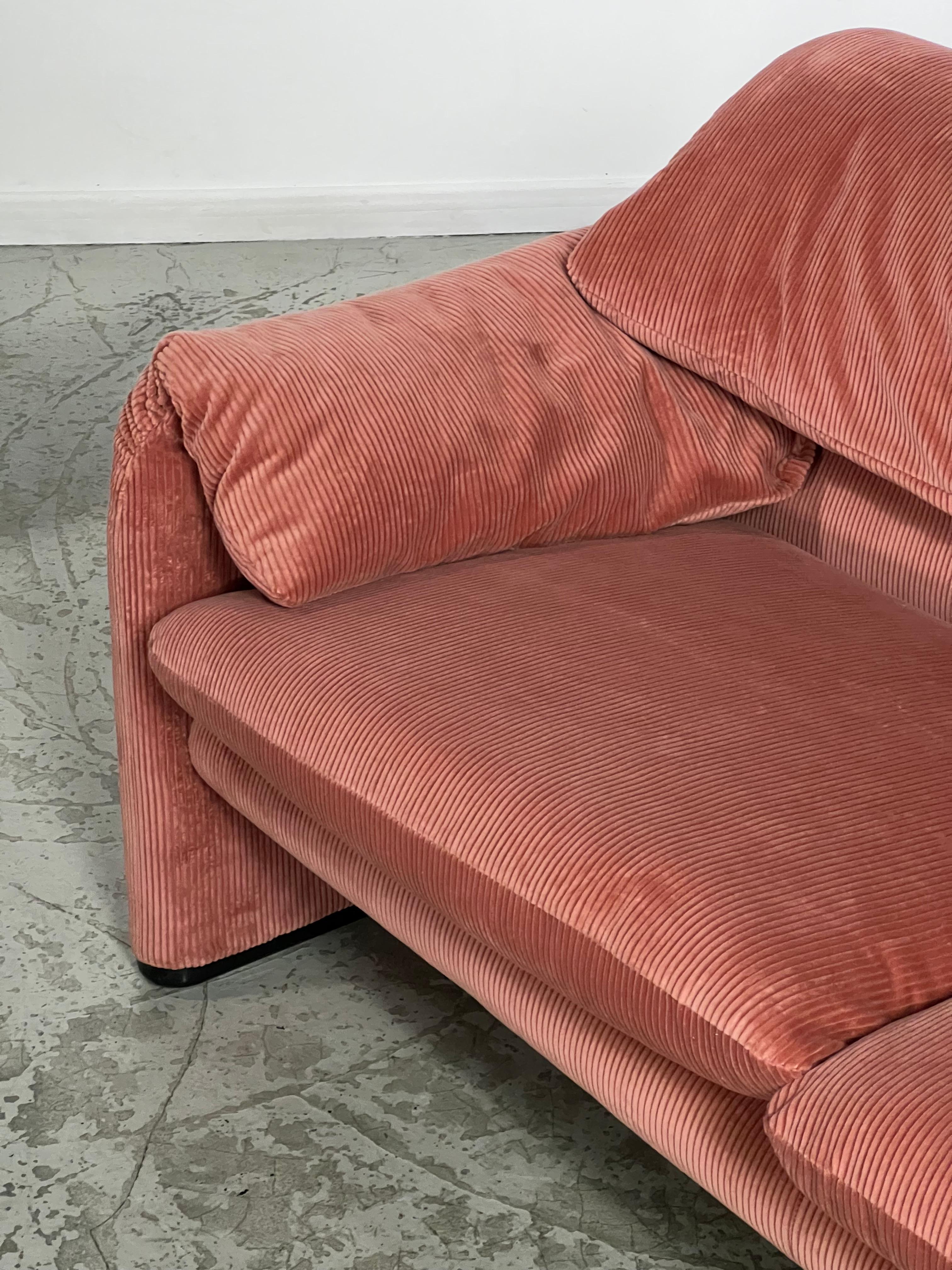 Maralunga Sofa by Vico Magistretti for Cassina, Italy, 1973 For Sale at ...