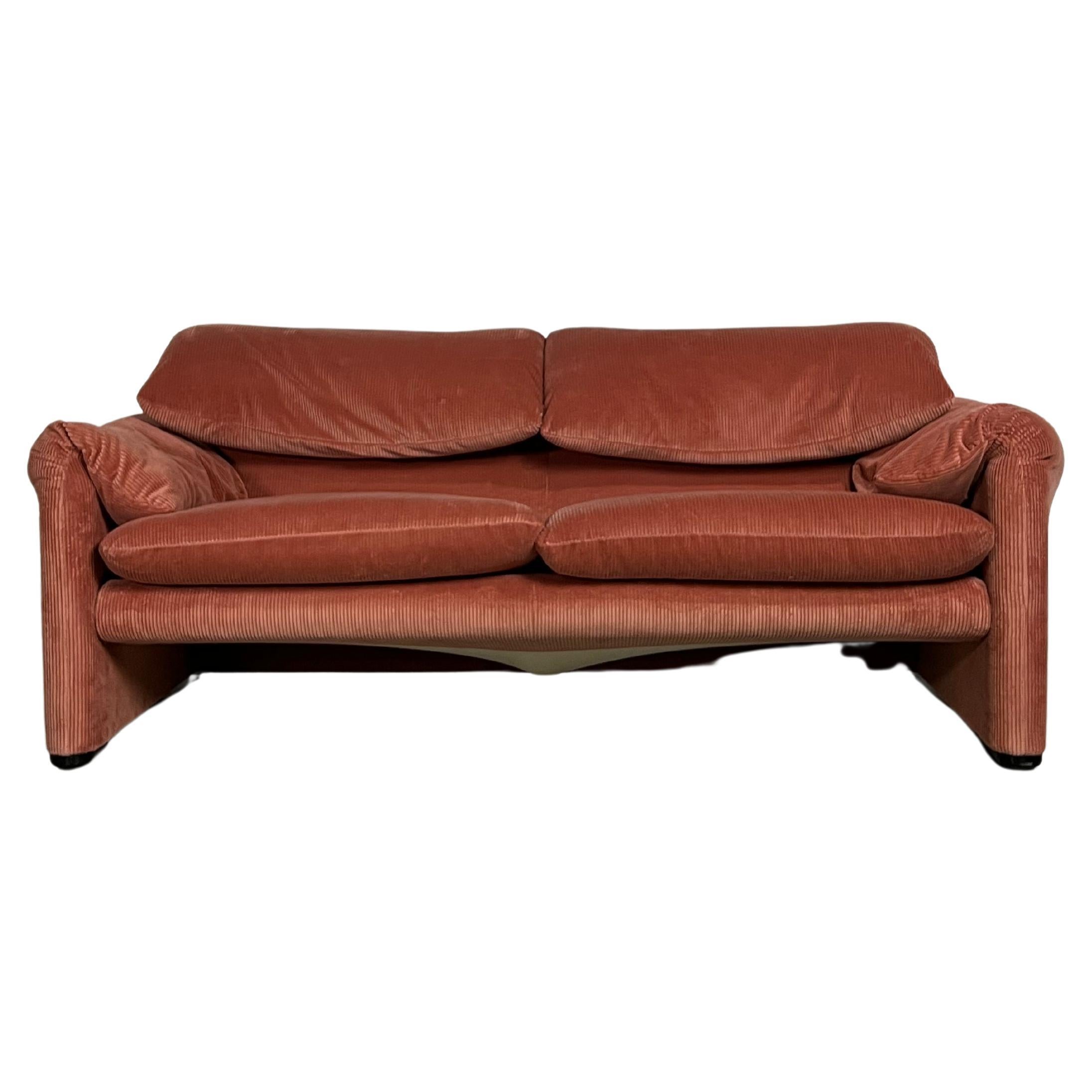 Maralunga Sofa by Vico Magistretti for Cassina, Italy, 1973 For Sale at 1stDibs