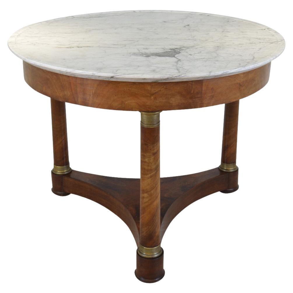 Mahogany Round Center Hall Table, England, 19th Century For Sale at 1stDibs