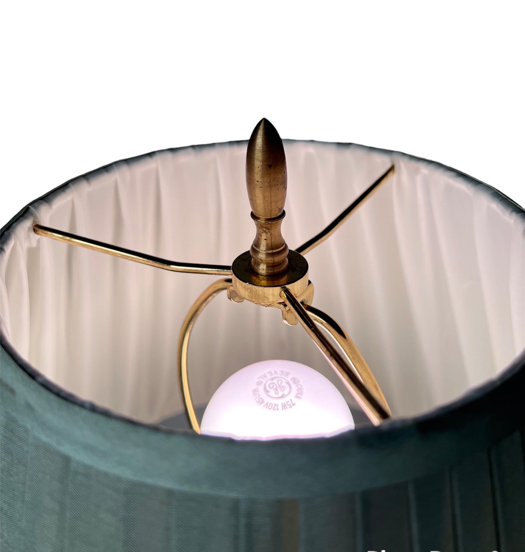 Marble Urn Form Lamp with shade and finial For Sale at 1stDibs