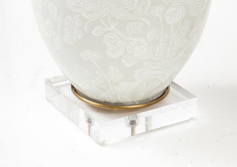 Marbro White, Beige Chrysanthemum Porcelain Lamps For Sale at 1stDibs
