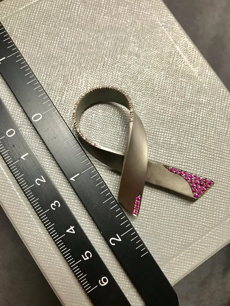 Handcrafted Titanium 18 Karat Gold Pink Sapphire Ribbon Brooch For Sale ...