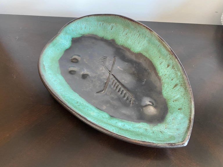 Mariana van Allesch 1940s American Studio Pottery Leaf Bowl For Sale at ...