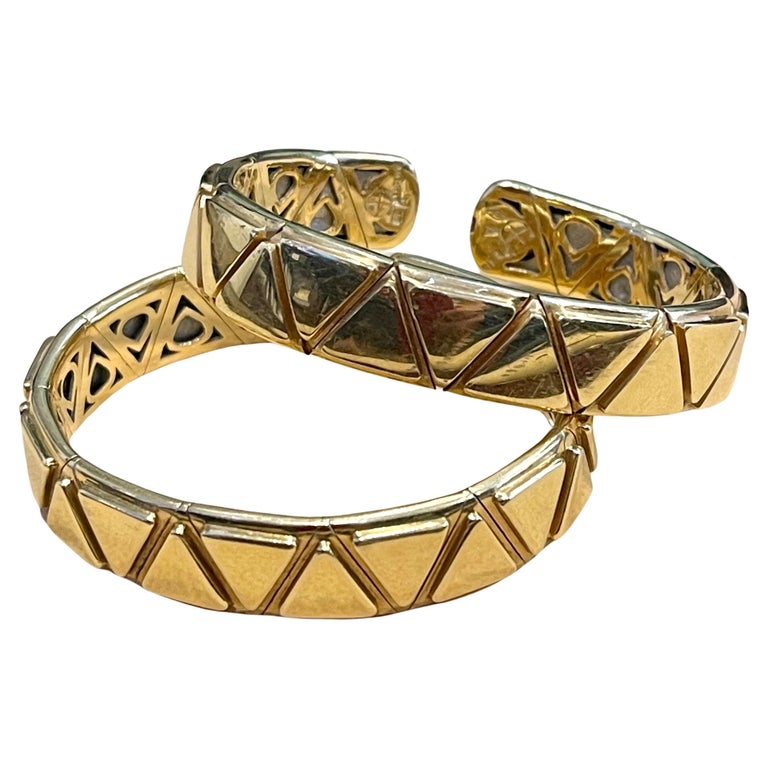 Marina B Cuff Pair in 18 Karat Yellow Gold 90 Gm Triangoli Collection ...