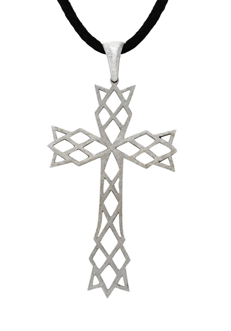 Mario Buccellati 18 Karat White Gold Silk Lattice Patonce Vintage Cross ...