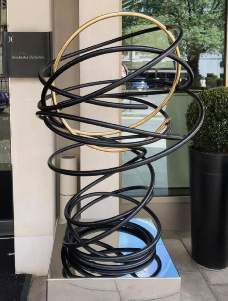 Mark Beattie – 24 Karat vergoldete und bemalte Kupfer-Skulptur auf ...